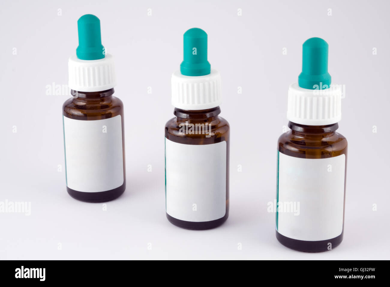 Eye dropper hi-res stock photography and images - Alamy