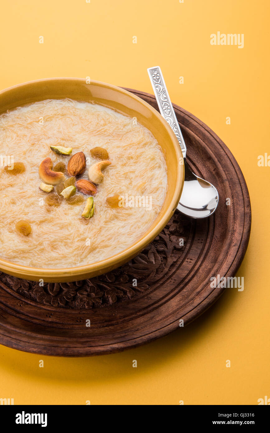 sweet Kheer or khir payasa, gil-e-firdaus, fereni also known as Sheer ...
