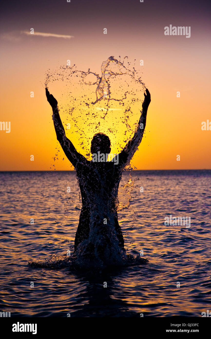 Heart water splash hi-res stock photography and images - Alamy