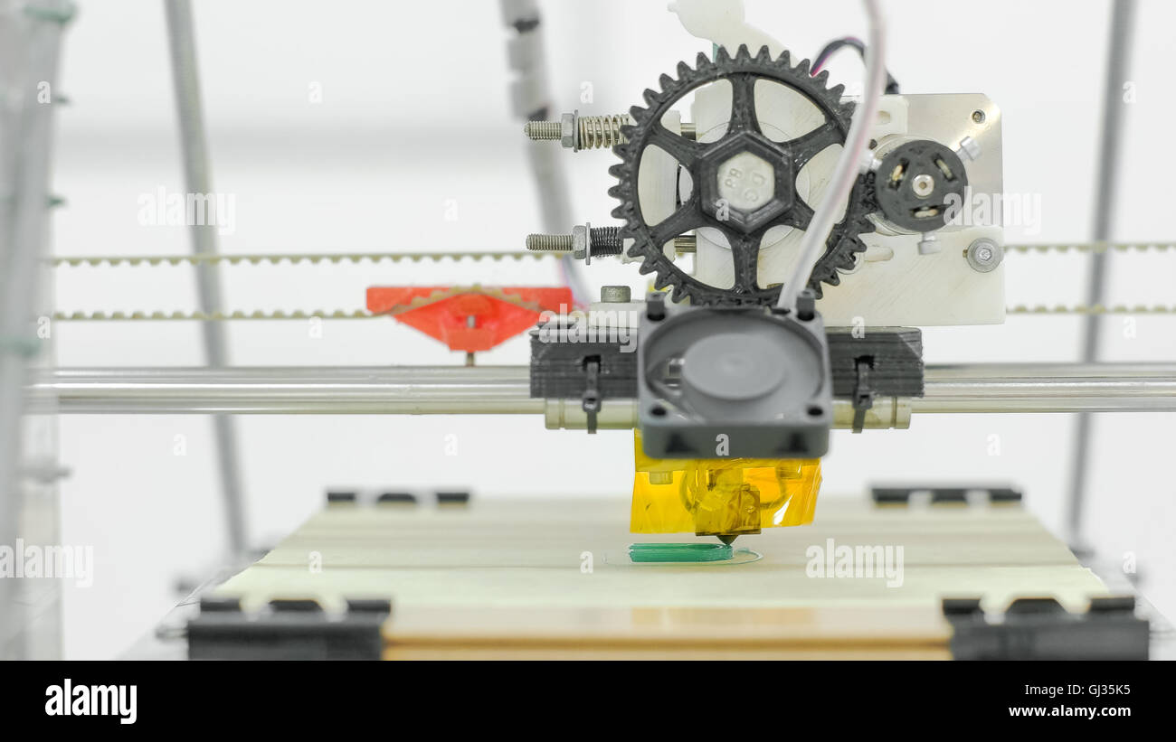 3d printer printing parts in hi-res stock photography and images - Alamy