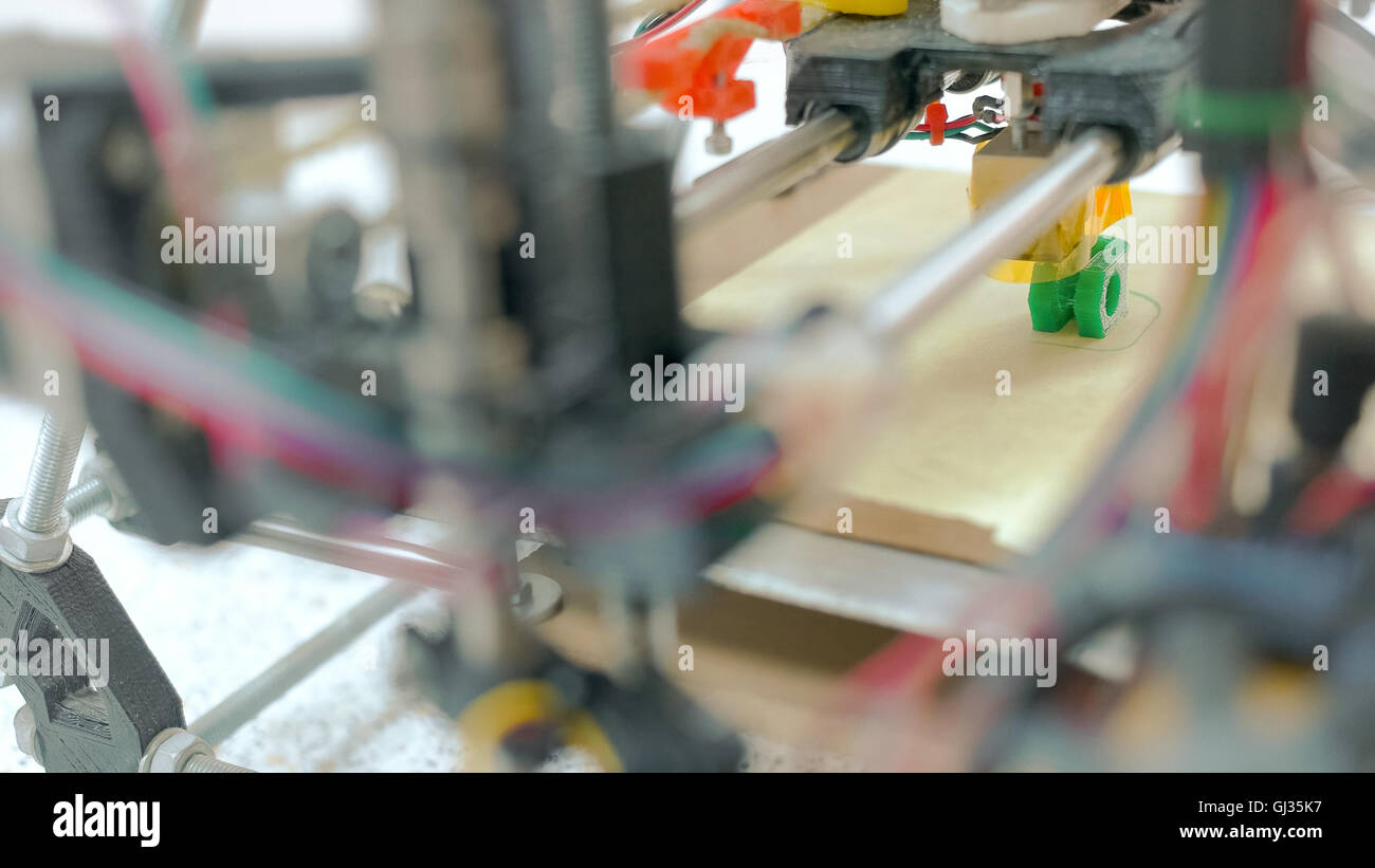 Detailed view 3d printer hi-res stock photography and images - Alamy