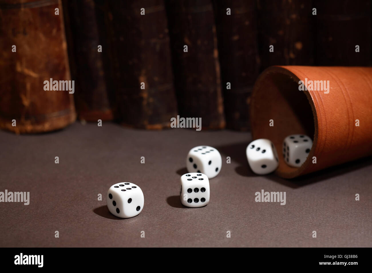 Dice game hi-res stock photography and images - Alamy