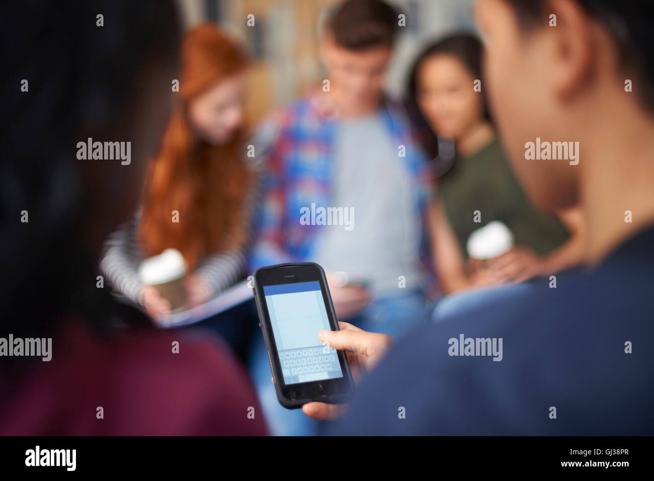 African students reading hi-res stock photography and images - Alamy