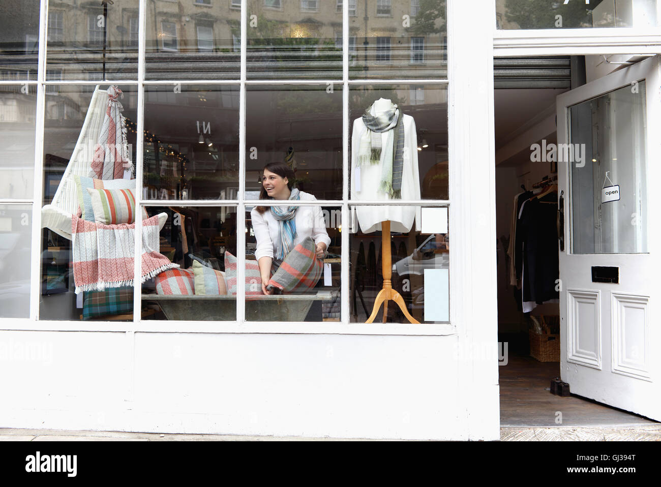 Creative window display hi-res stock photography and images - Alamy