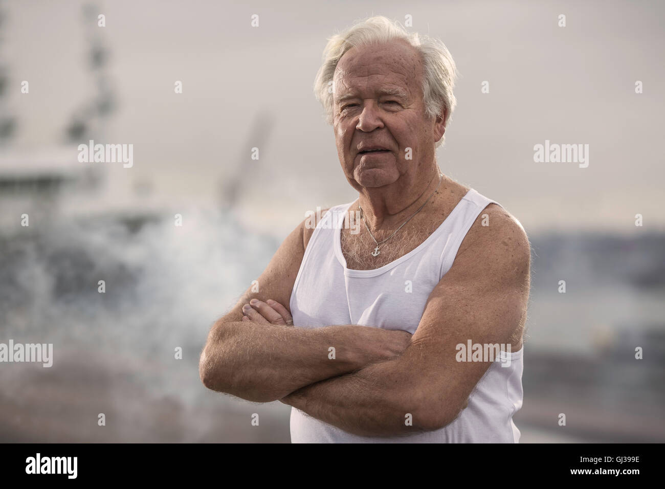Man wearing vest hi-res stock photography and images - Alamy