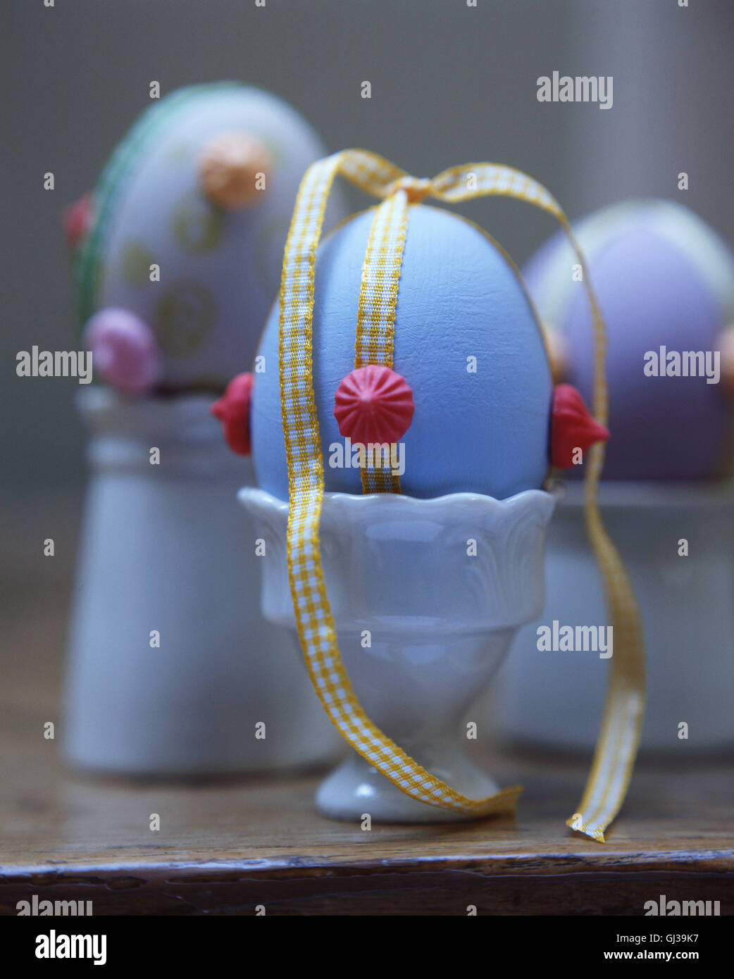 Fragile cups hi-res stock photography and images - Alamy