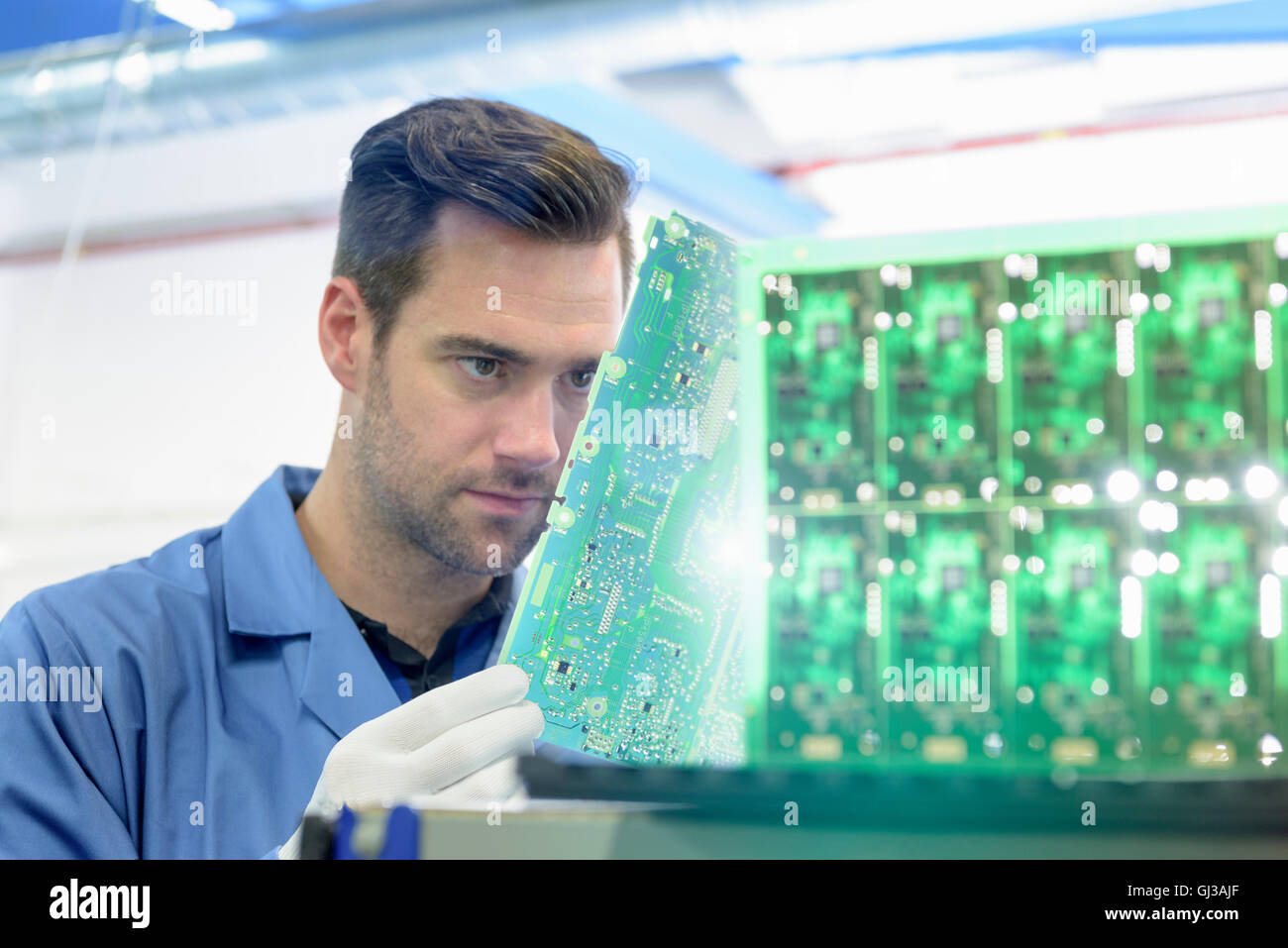 The assembly worker hi-res stock photography and images - Alamy
