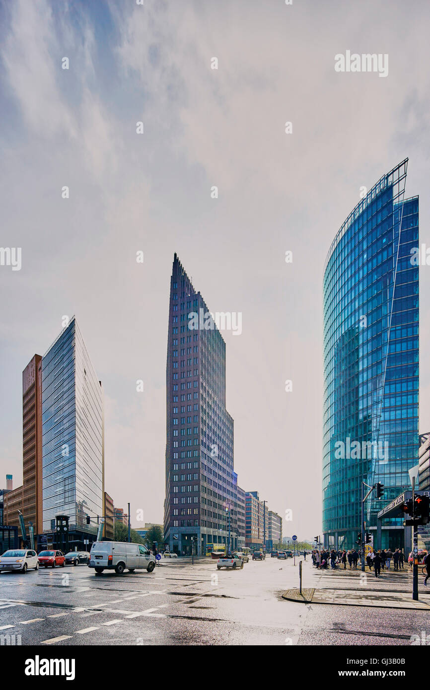 Three skyscrapers hi-res stock photography and images - Alamy