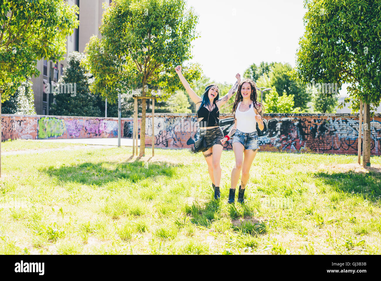 Estate people laughing hi-res stock photography and images - Alamy