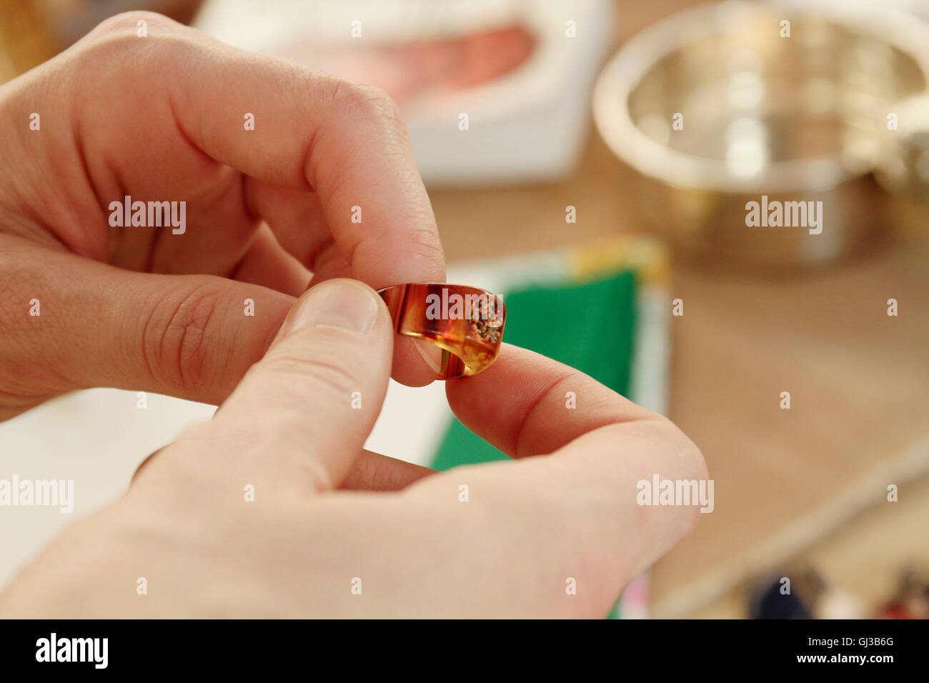 Womans market hi-res stock photography and images - Alamy