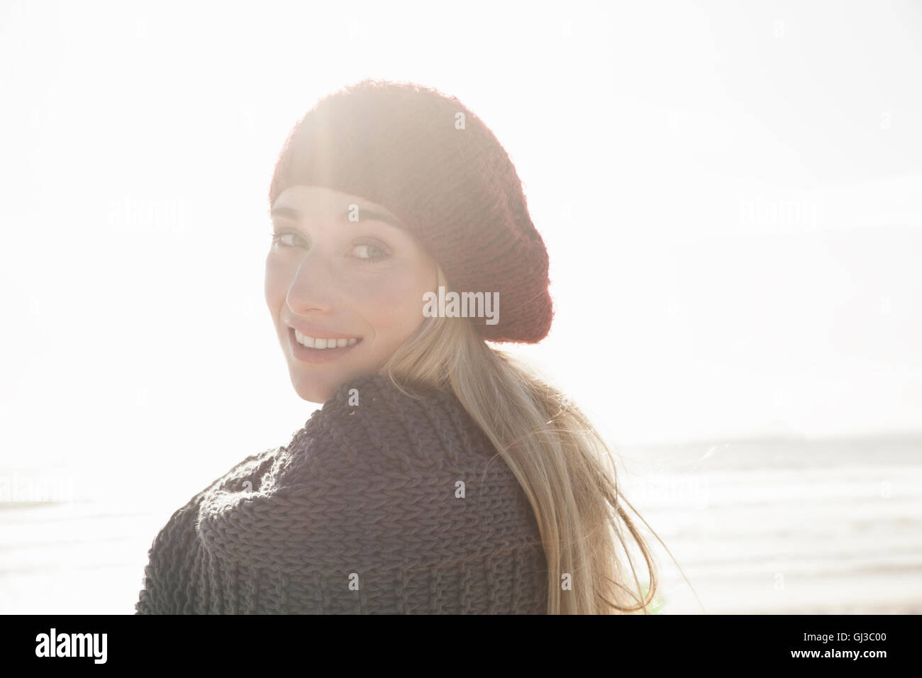Woman wearing beret hi-res stock photography and images - Alamy