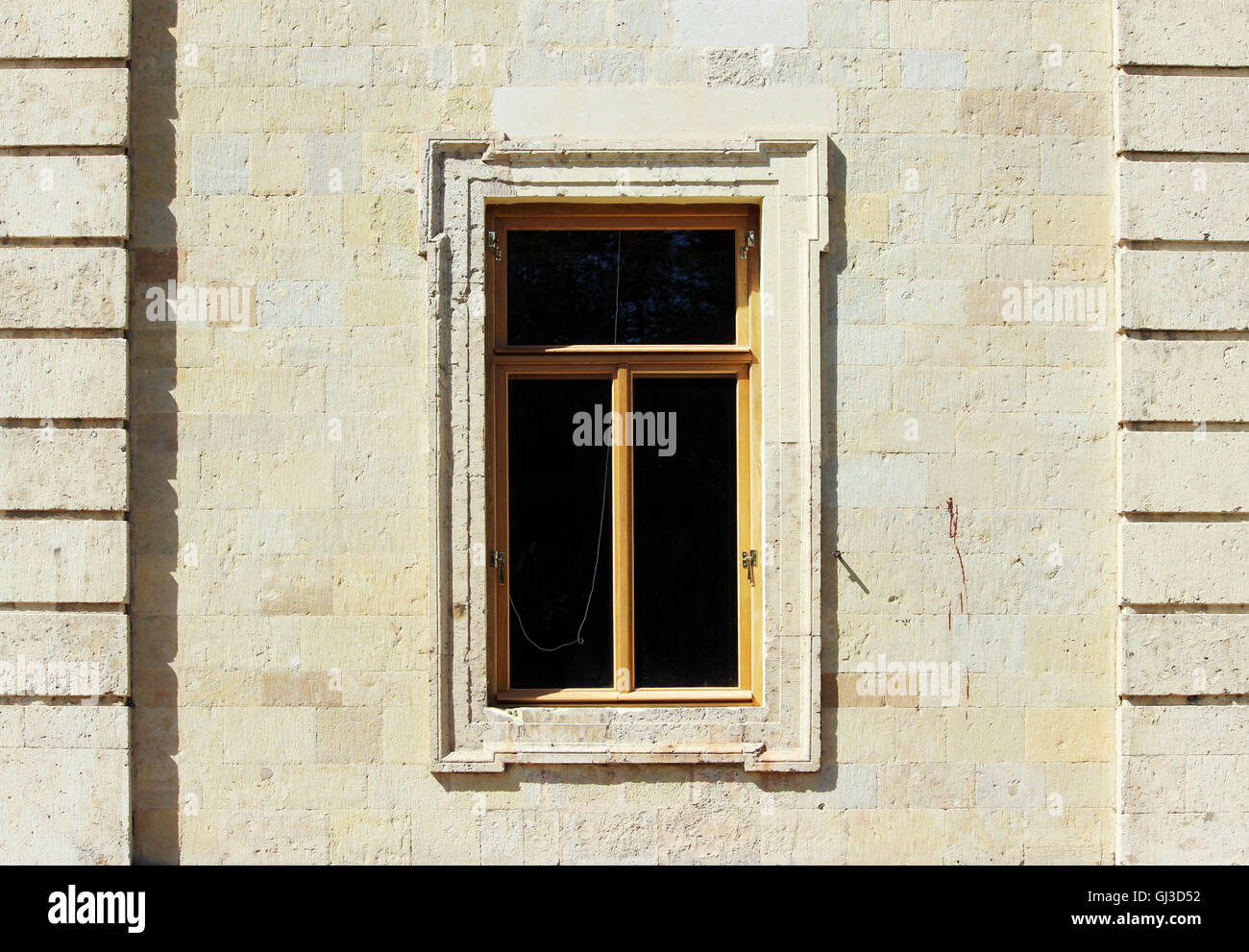 window in the historic architectural building Stock Photo - Alamy