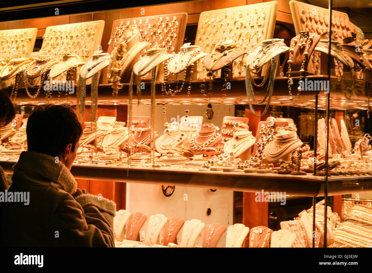 Viewing items at jewellery store / shop, one of the many small craft ...