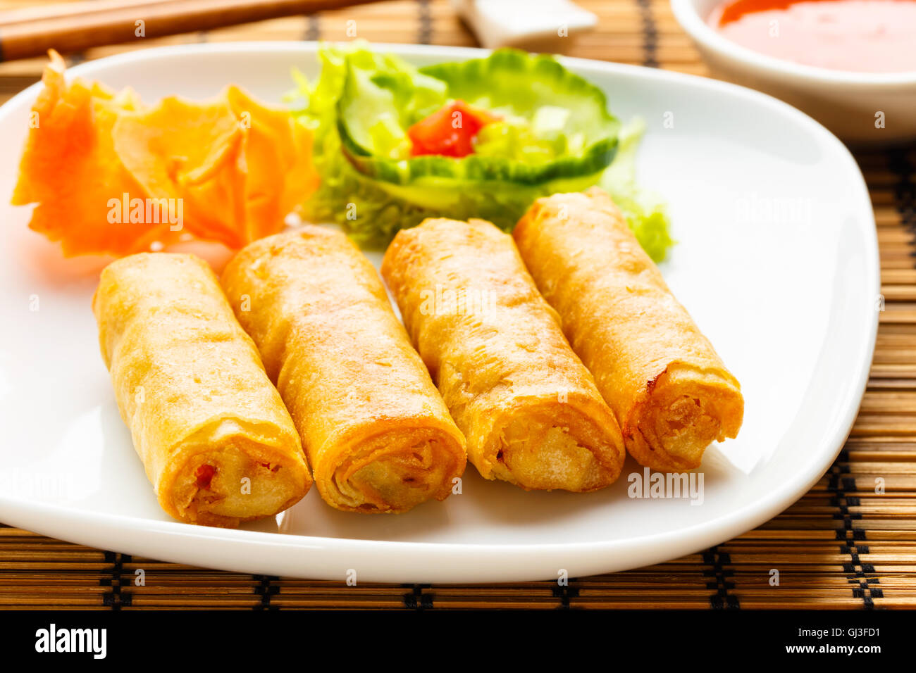 Fried chicken spring roll hi-res stock photography and images - Alamy