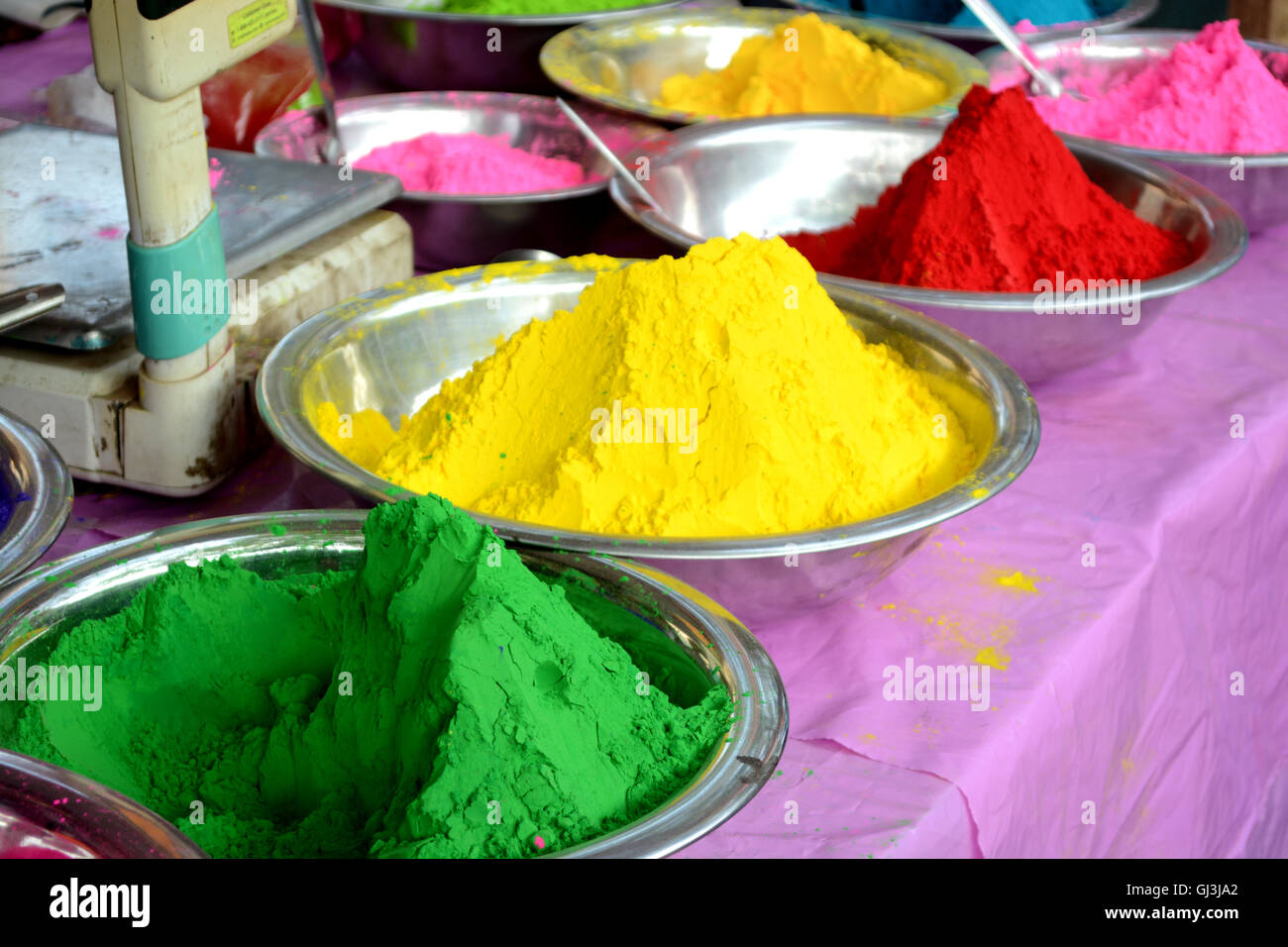 Indian holi color powder hi-res stock photography and images - Alamy