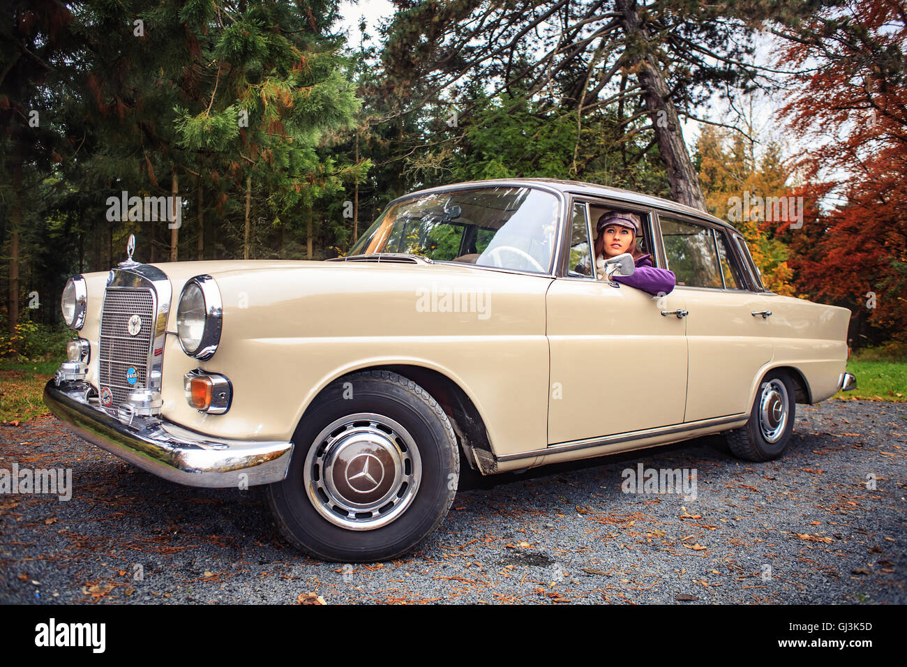 Classic mercedes young woman hi-res stock photography and images - Alamy