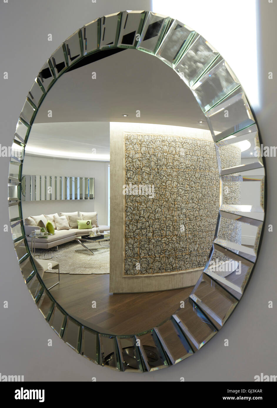 Sitting room reflected in mirror. Chelsea Embankment Apartment, London ...