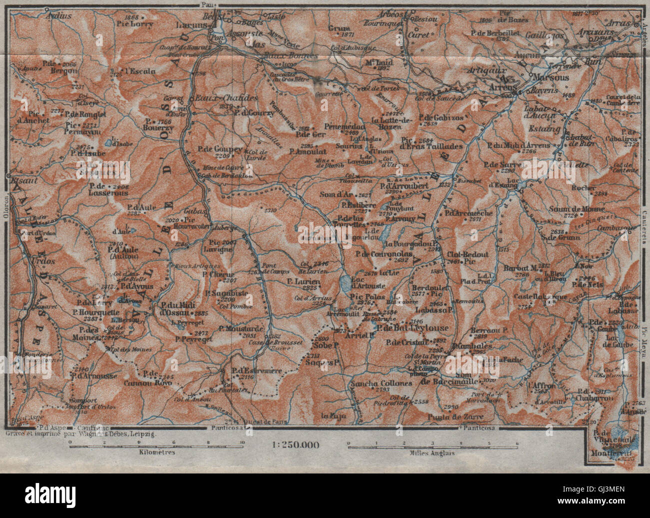 Laruns hi-res stock photography and images - Alamy