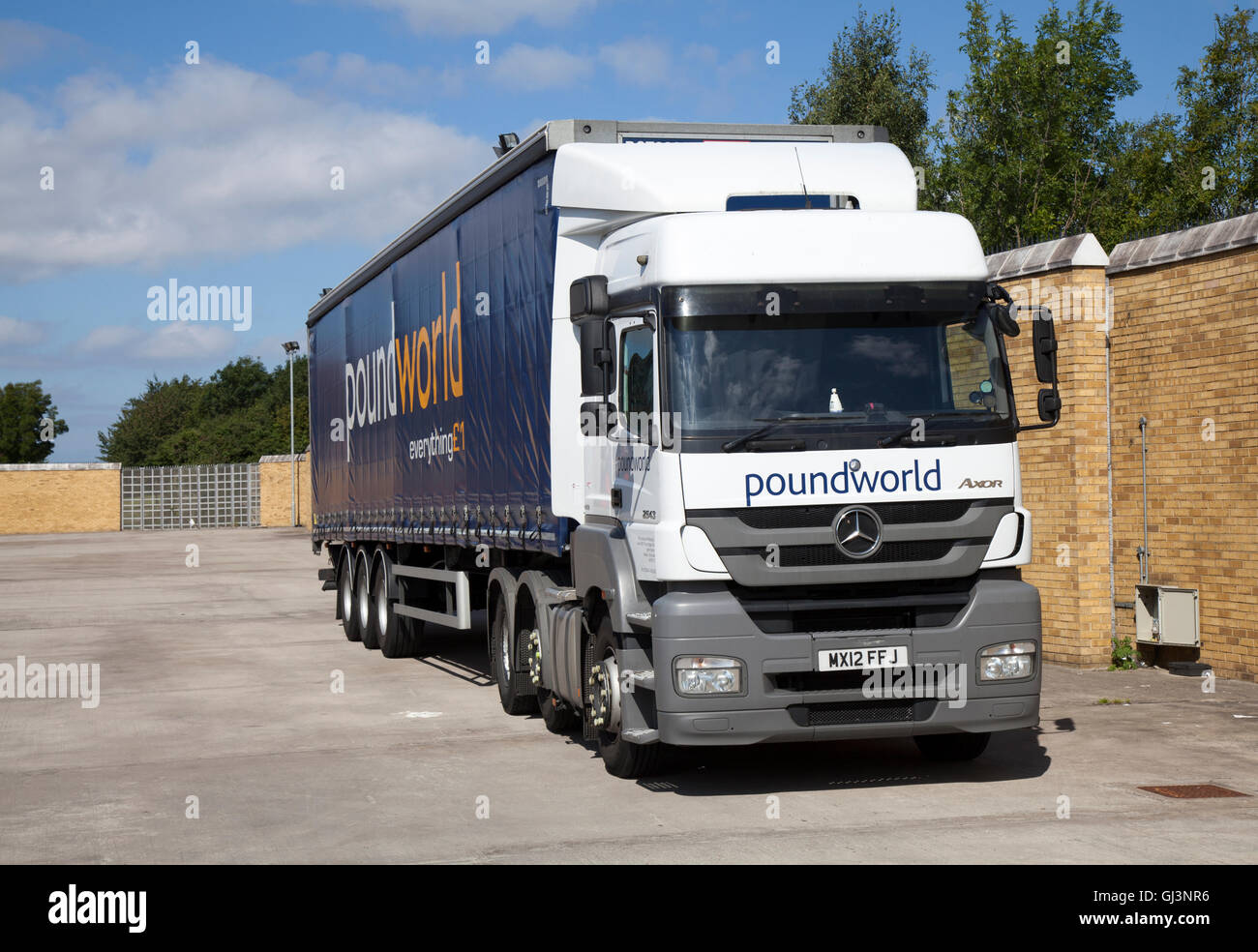 Poundworld Delivery Truck; Everything a Pound, Mercedes Benz AXOR ...