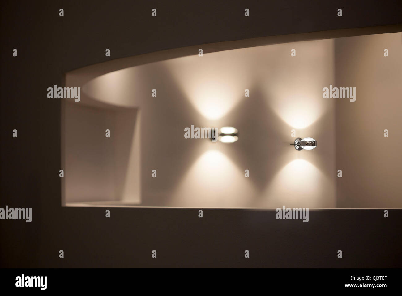 Reading in dim light hi-res stock photography and images - Alamy