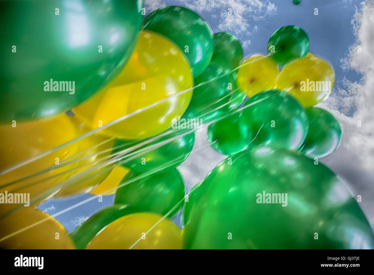 Bunch of balloons hi-res stock photography and images - Alamy
