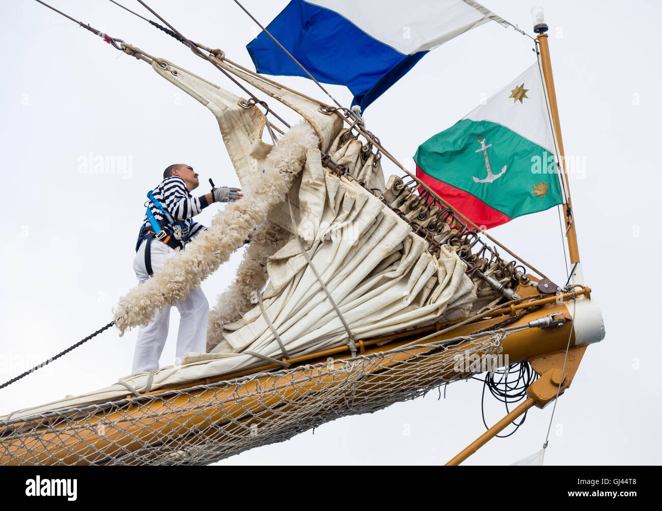 Crew climbing the rigging of Mexican navy training ship, Cuauhtemoc ...