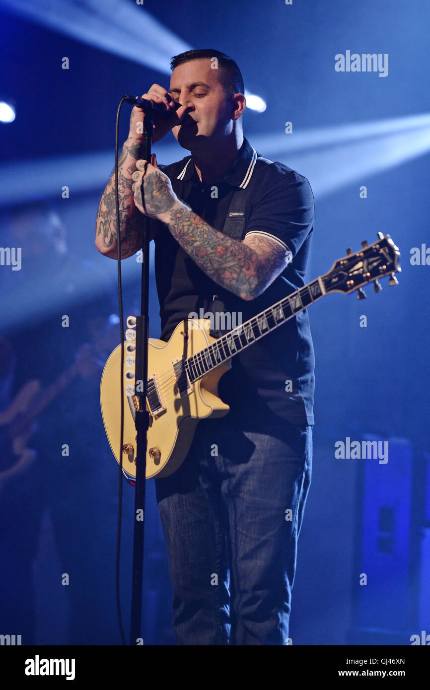 FORT LAUDERDALE FL - AUGUST 11: Anthony Raneri of Bayside performs at ...