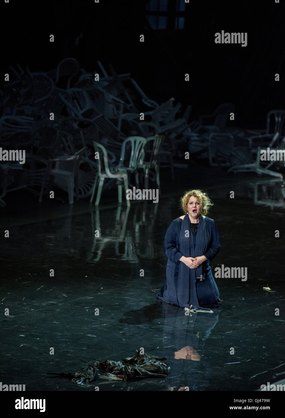 Brigitte Christensen as Queen Alceste rehearses the baroque opera ...