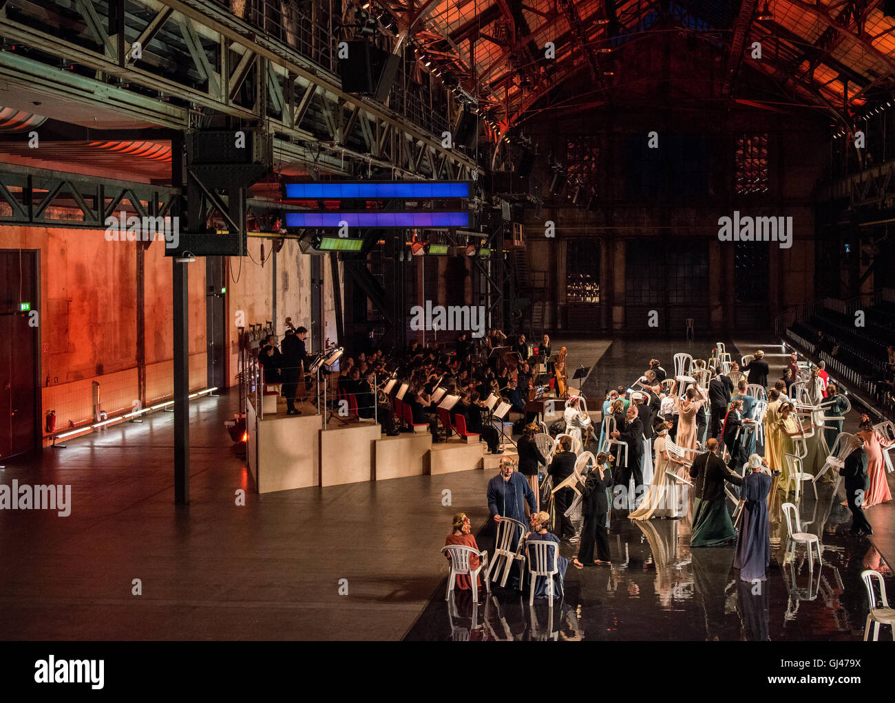 The B·Rock Orchestra and the MusicAeterna choir rehearse the baroque ...