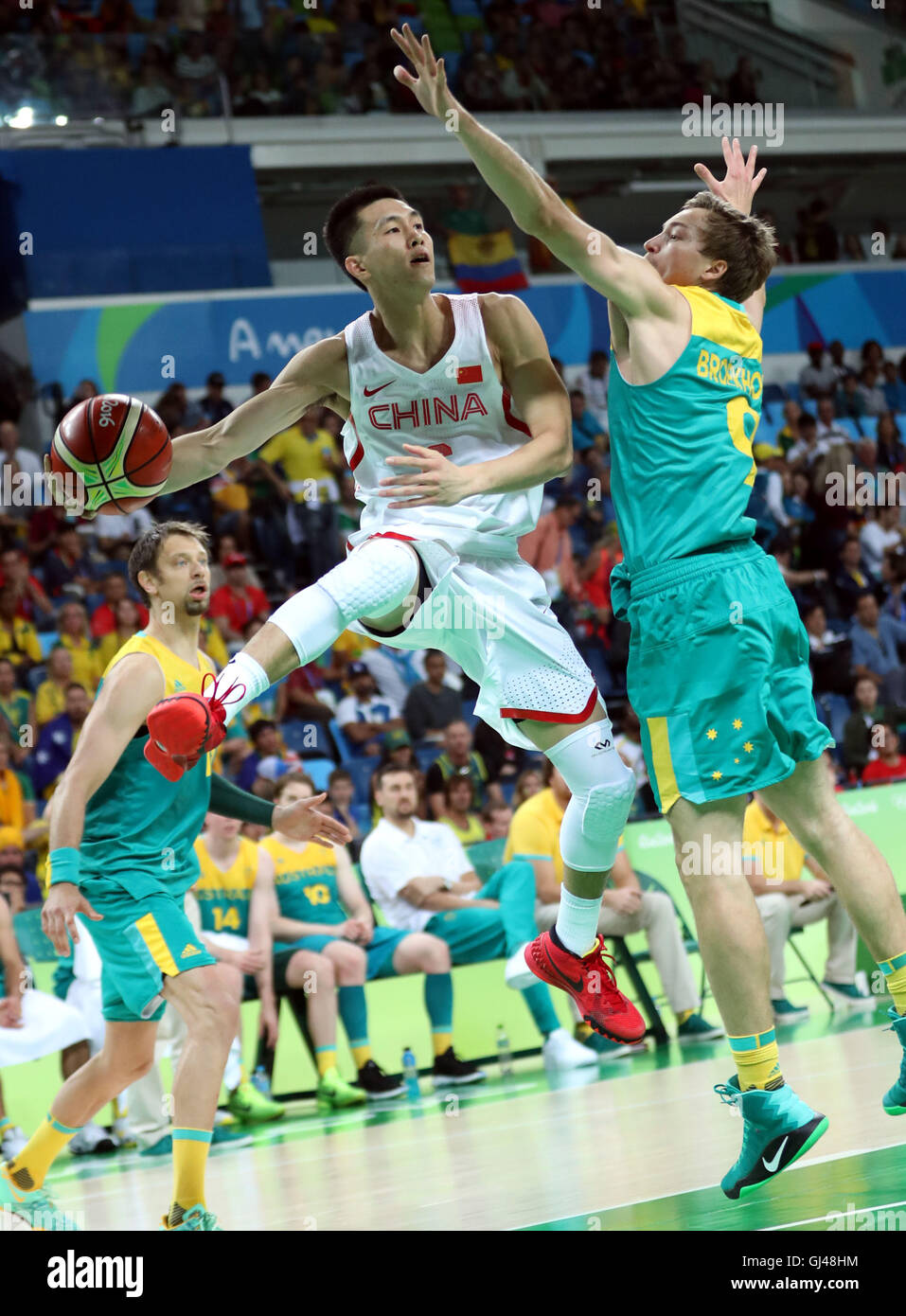 Rio De Janeiro, Brazil. 12th Aug, 2016. China's Guo Ailun (C) competes ...