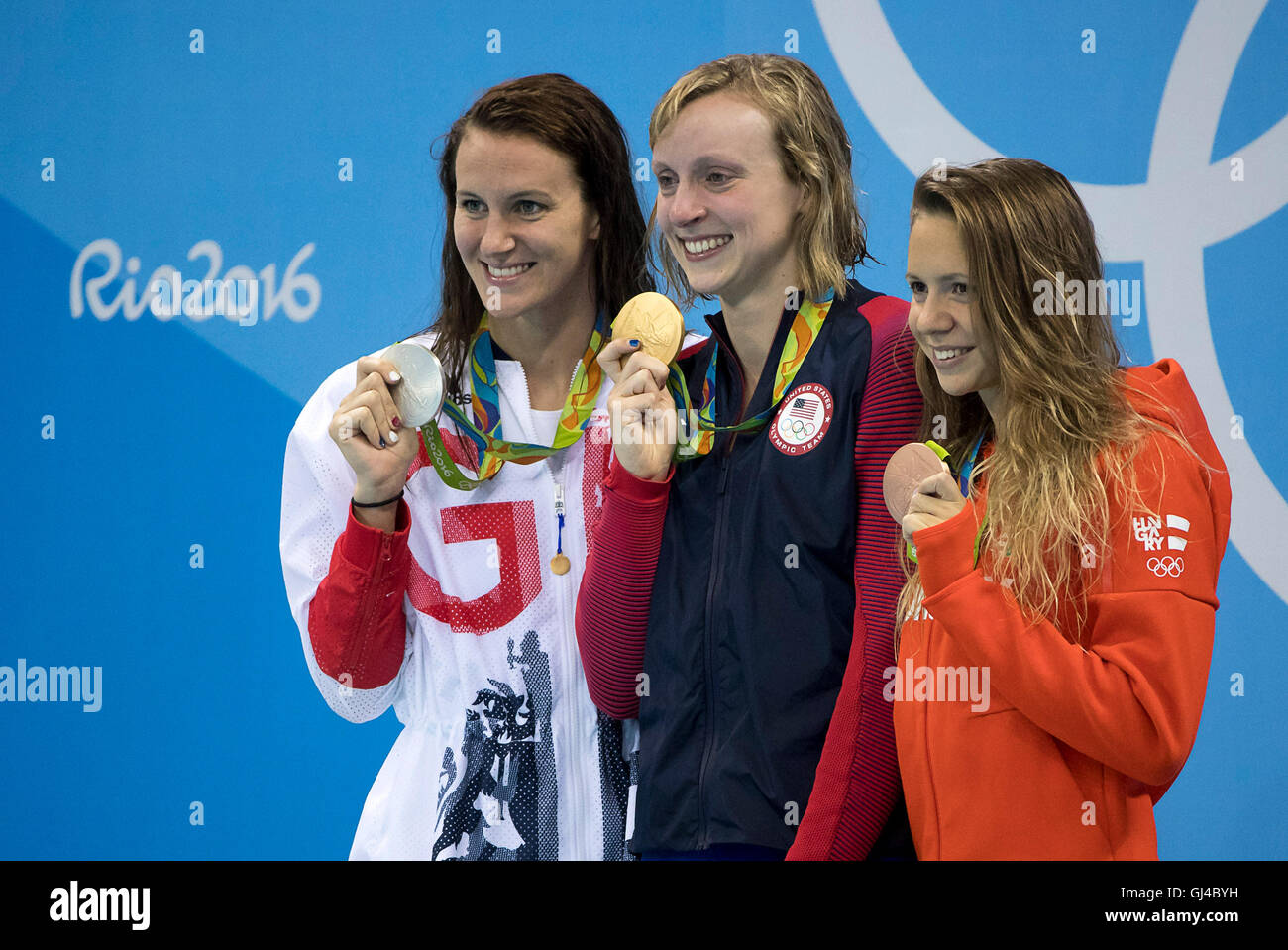 Womens 800m medal ceremony hi-res stock photography and images - Alamy
