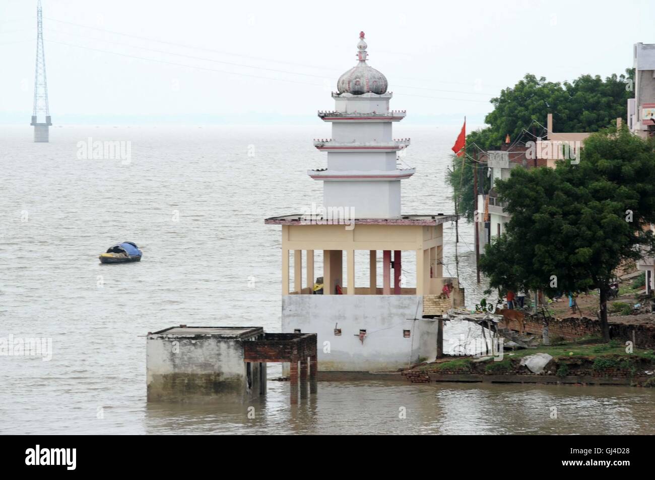 Allahabad, Uttar Pradesh, India. 13th Aug, 2016. Allahabad: A Temple ...