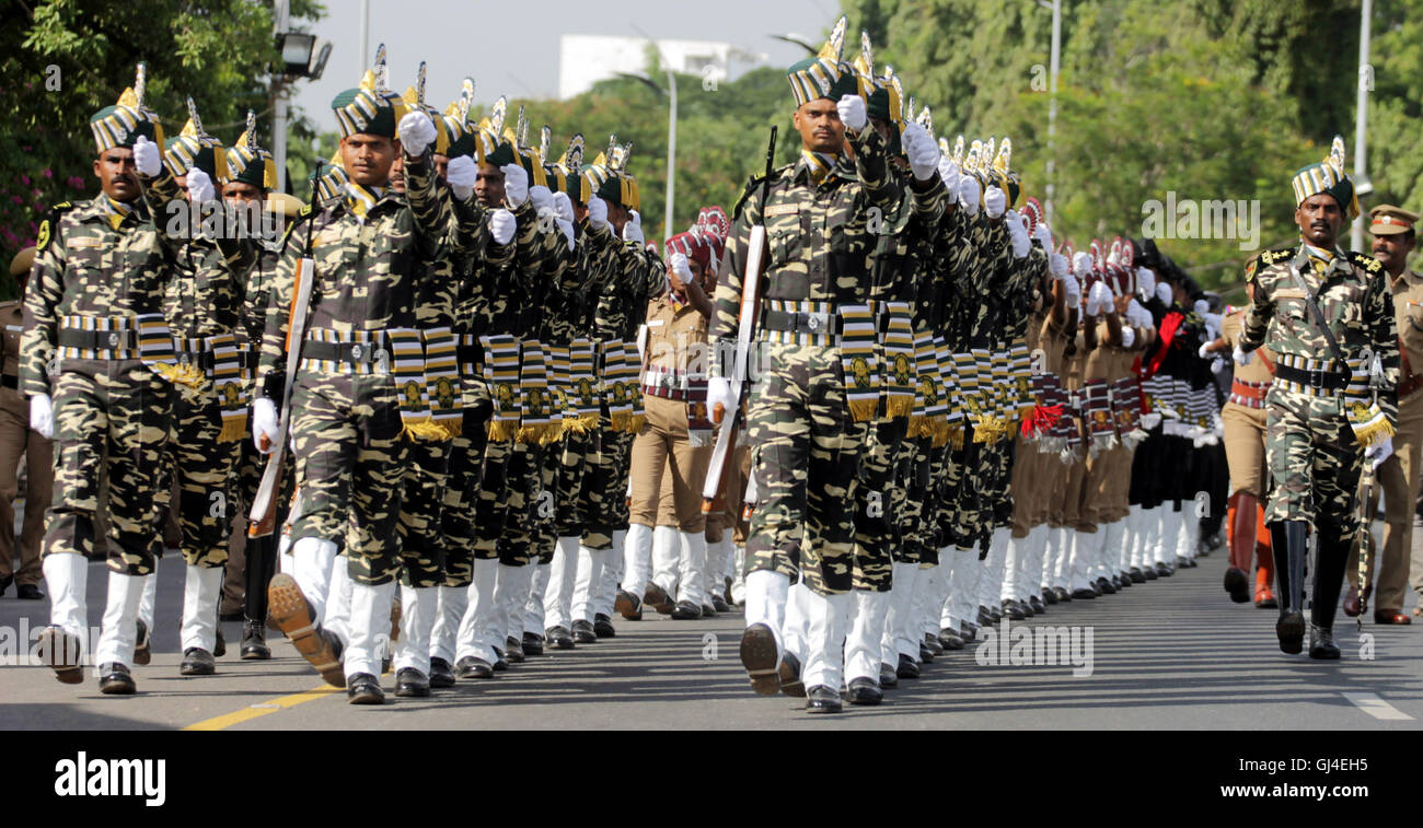 Indian paramilitary forces hi-res stock photography and images - Alamy