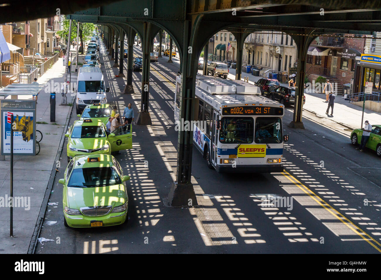 Under elevated subway train new york hi-res stock photography and ...