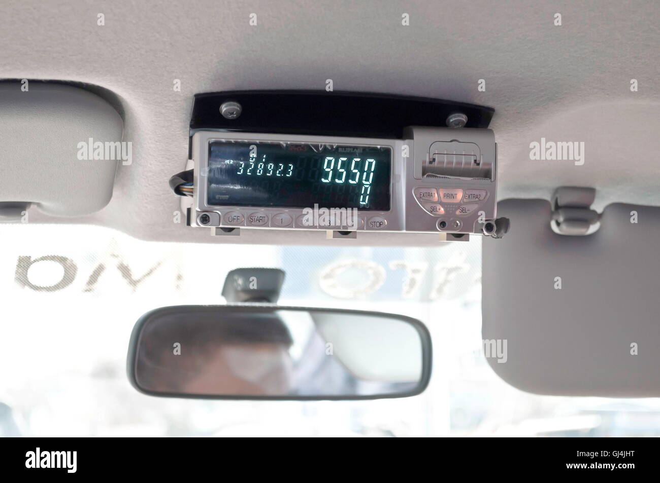 Taxi meter hi-res stock photography and images - Alamy