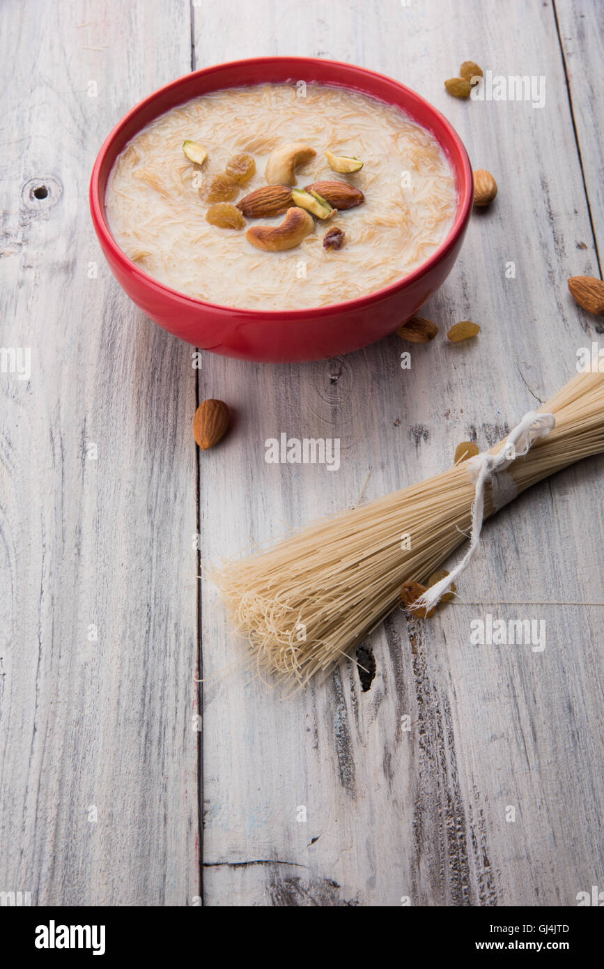 sweet Kheer or khir payasa, gil-e-firdaus, fereni also known as Sheer ...