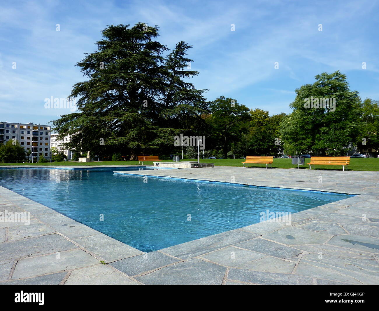 Pool bench hi-res stock photography and images - Alamy