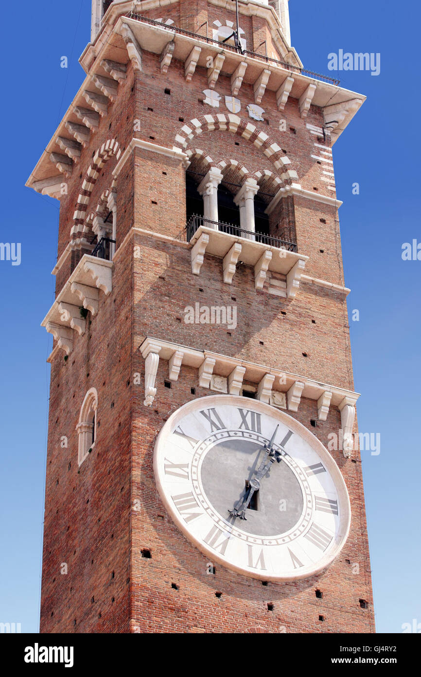 Tower Lamberti in Verona Stock Photo - Alamy