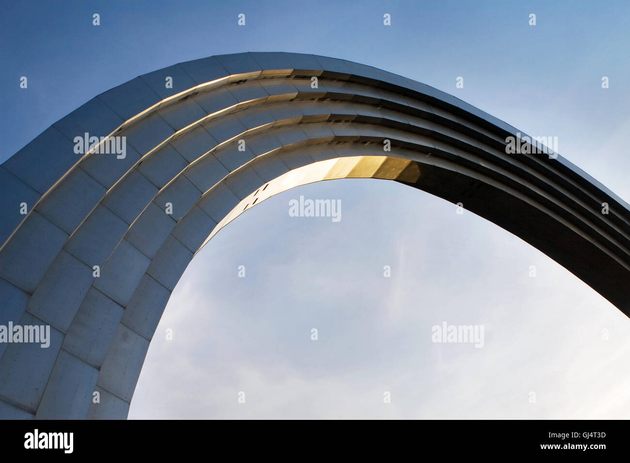 Horizontal arc hi-res stock photography and images - Alamy