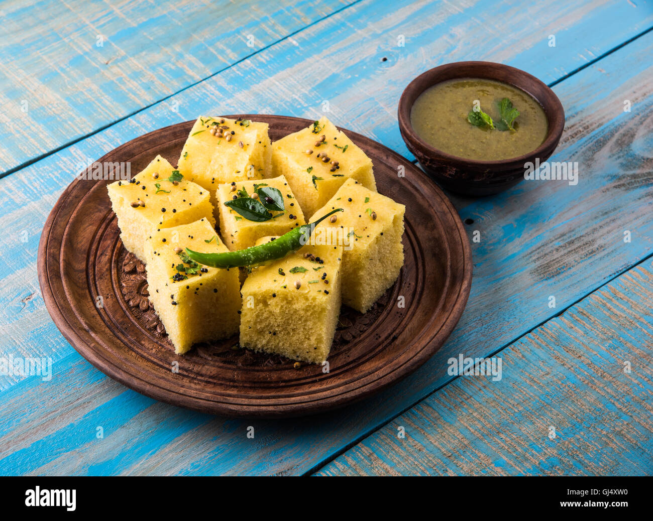 Indian spicy dhokla hi-res stock photography and images - Alamy