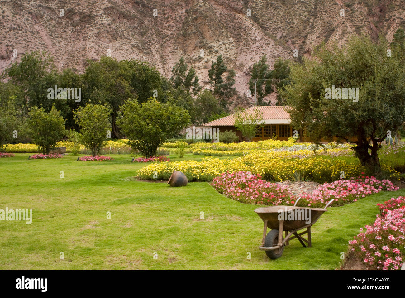 Valley of yucay hi-res stock photography and images - Alamy