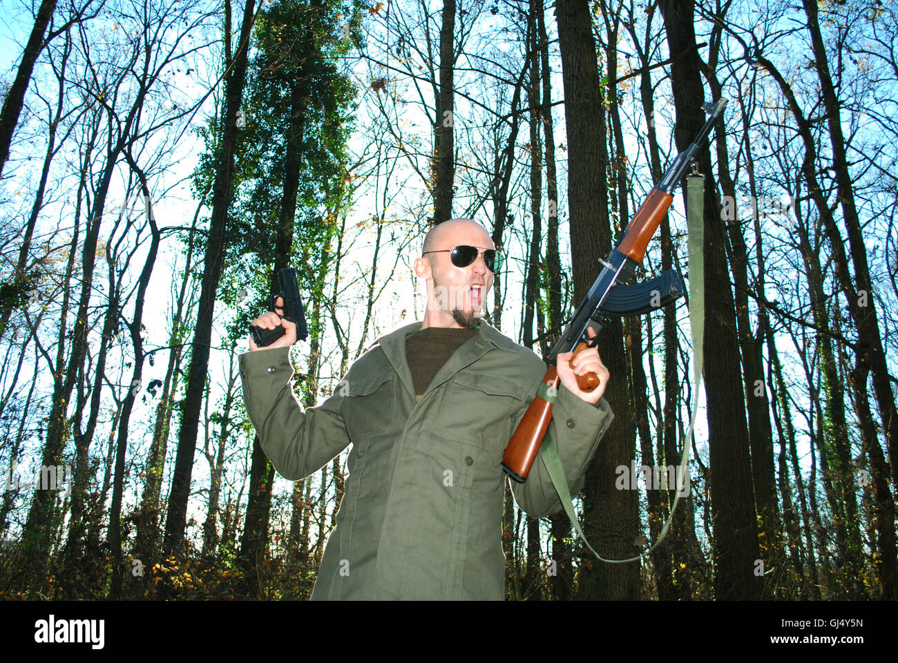 Guerilla fighter hi-res stock photography and images - Alamy