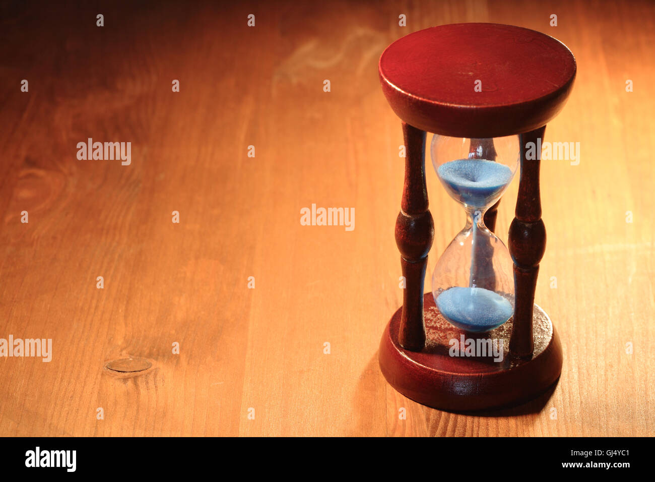 Old fashioned wood hi-res stock photography and images - Alamy