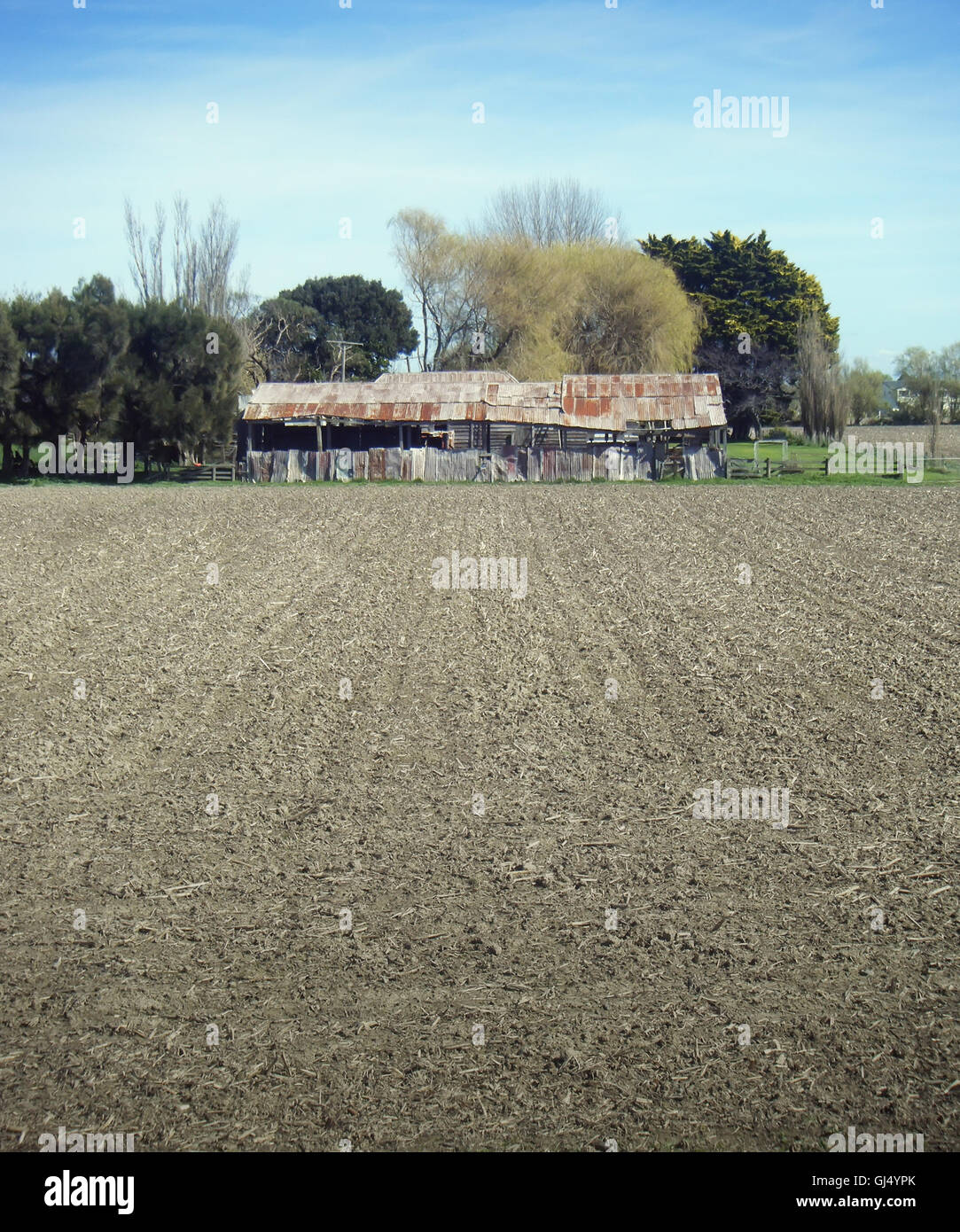 Old woolshed hi-res stock photography and images - Alamy
