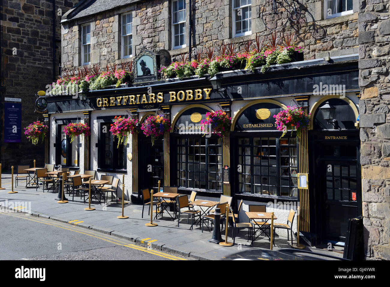 Greyfriars Bobby Public House, Candlemaker Row, Edinburgh, Scotland ...