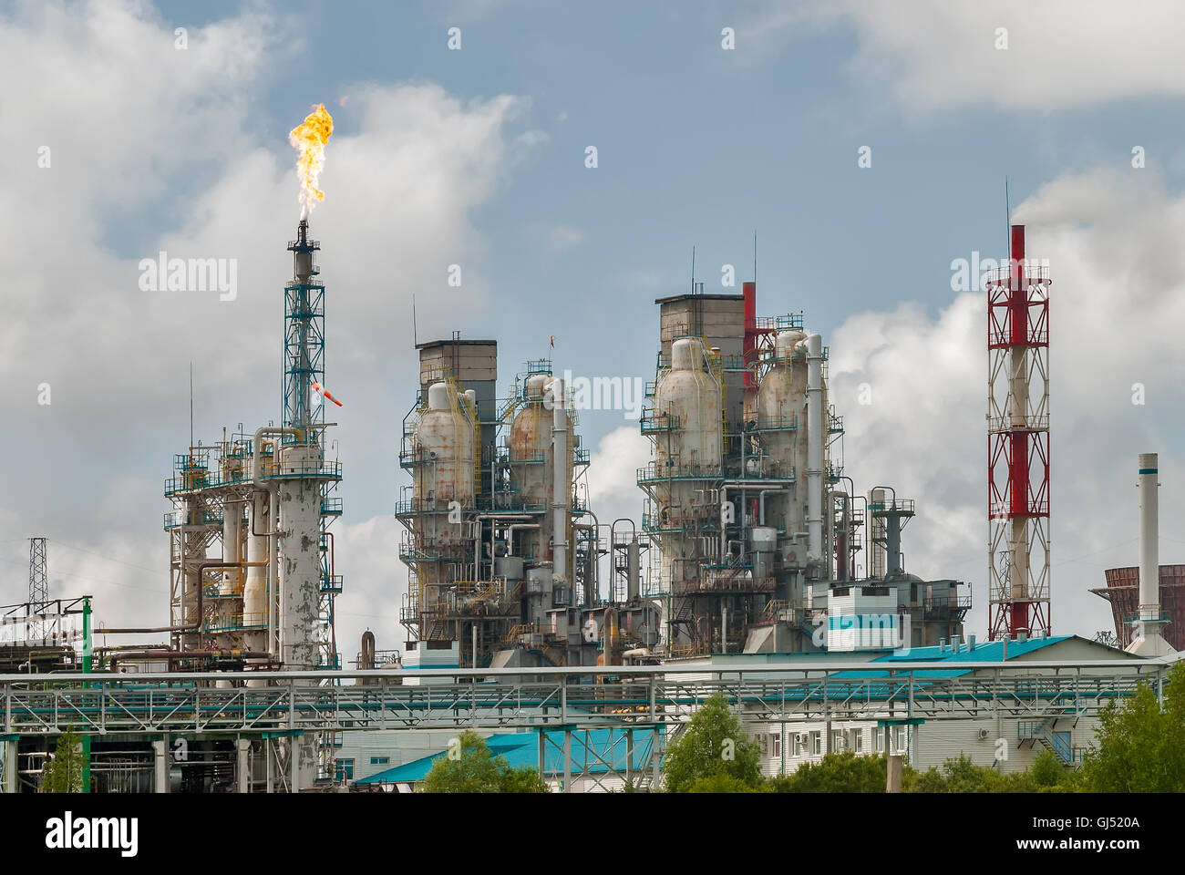 Steam pipe refinery hi-res stock photography and images - Alamy