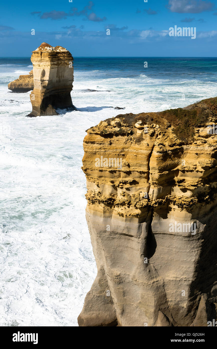 View of The Razorback rock formation at Port Campbell National Park ...