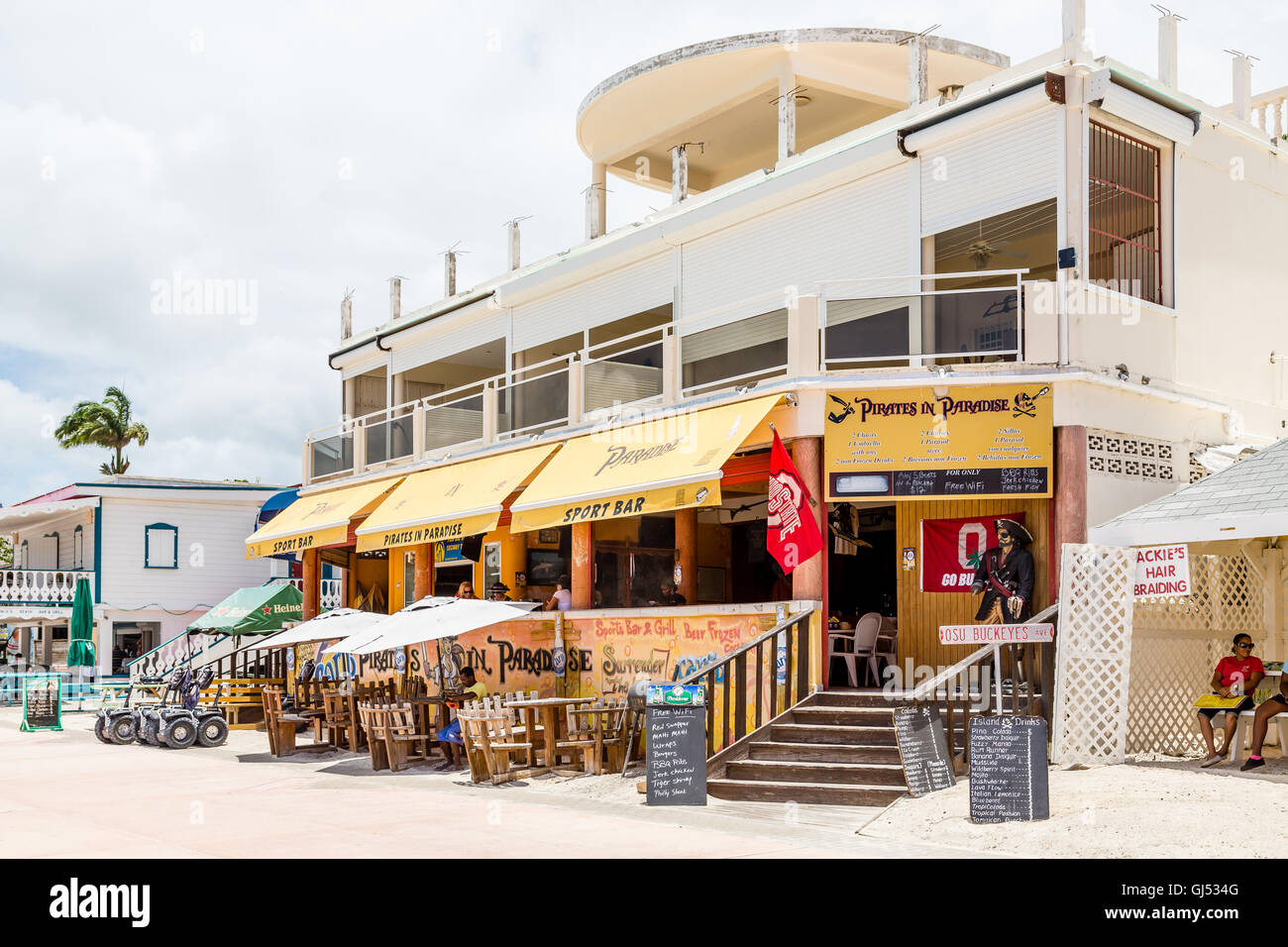 Pirates bar hi-res stock photography and images - Alamy