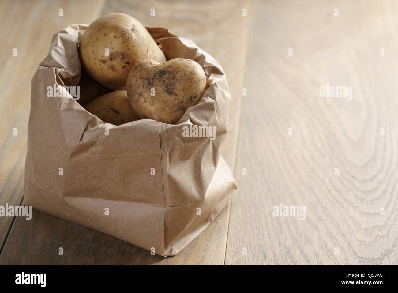 Produce bag heart hi-res stock photography and images - Alamy