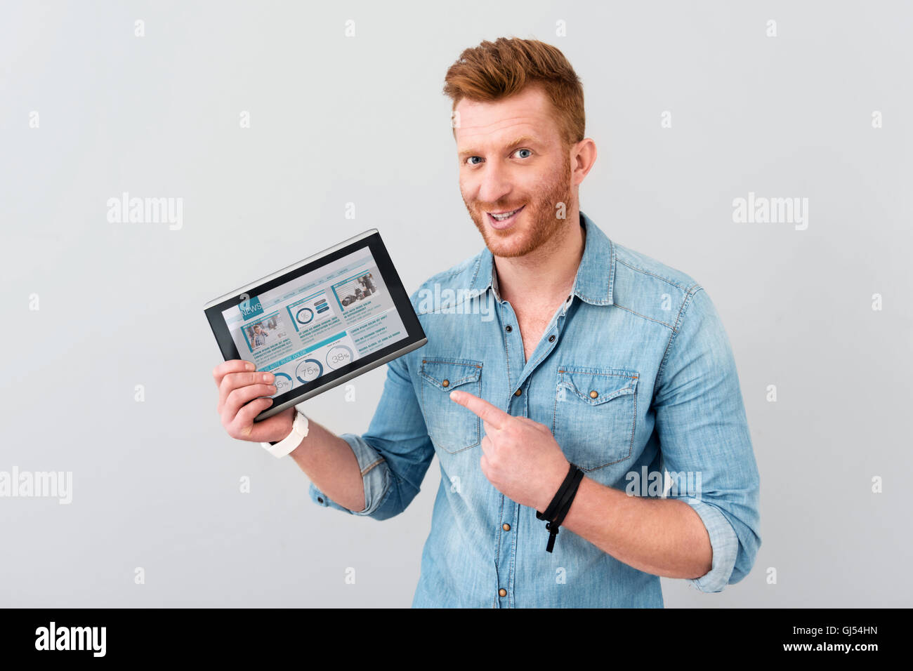 Man holding tablet hi-res stock photography and images - Alamy